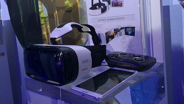 Samsung Announces Virtual Reality Device With Oculus Tech - GameRevolution