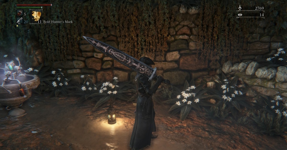 Bloodborne Trick Weapons Guide - GameRevolution