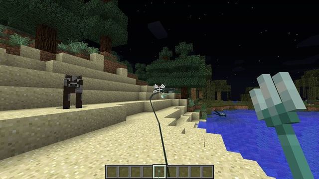 Minecraft Loyalty | How to enchant a Trident with Loyalty - GameRevolution