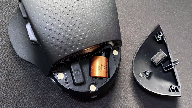 Logitech G604 Lightspeed Review | More buttons made wireless ...