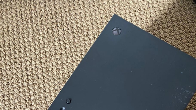 Rumor: Xbox Series X leaked photos reveal a surprising omission ...