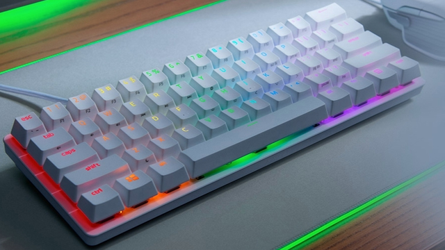 Razer Huntsman Mini Review 2020 - GameRevolution