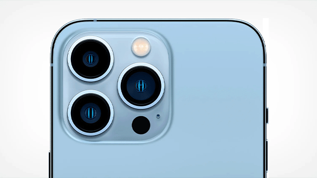 How to Fix a Broken iPhone 13 Camera Glass - GameRevolution