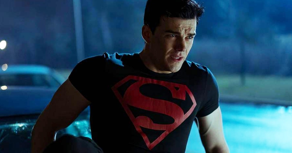 Is Superman in Titans Season 4? - GameRevolution