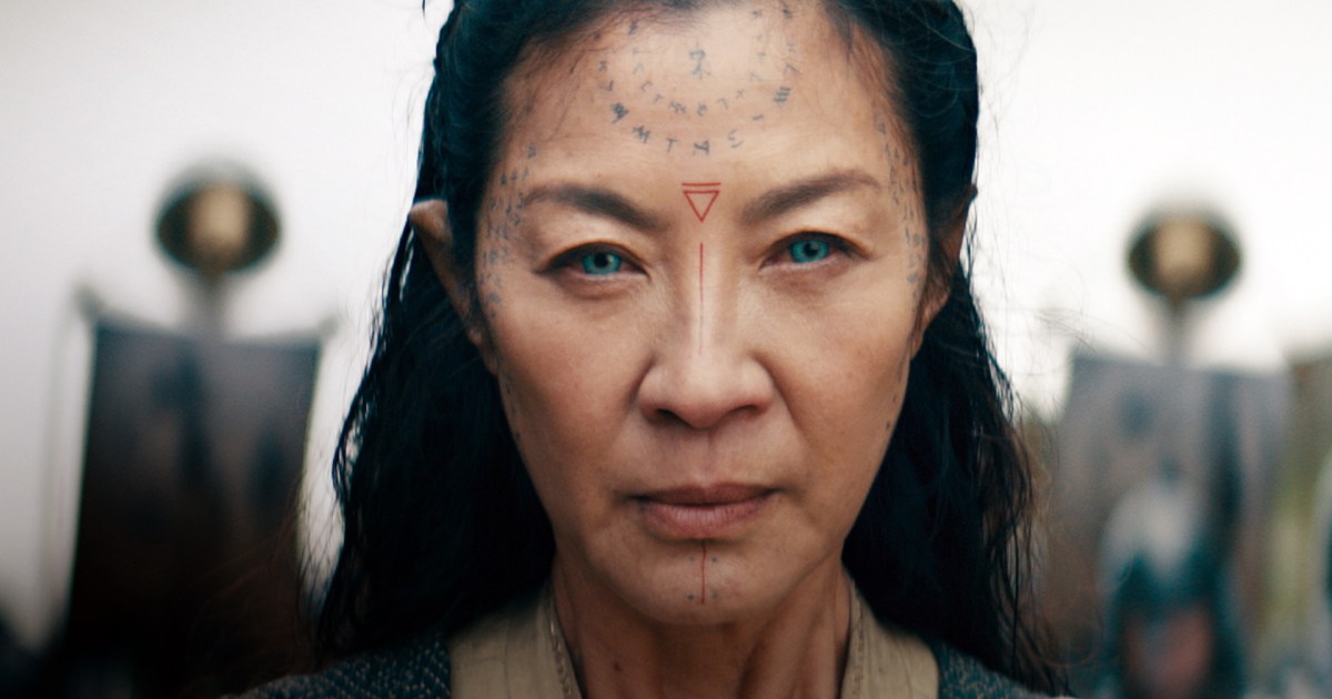 Michelle Yeoh Cut From Avatar 2: The Way of Water, Fans React ...