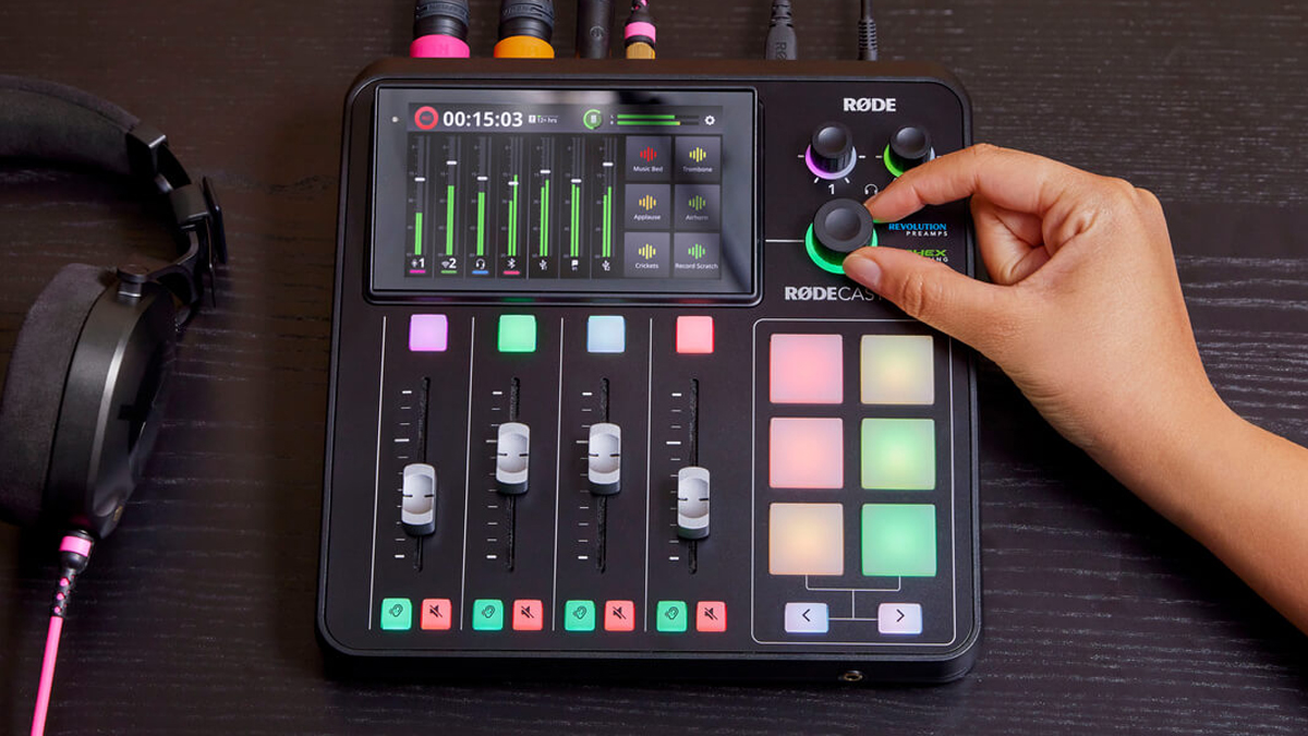 RodeCaster Duo Review - GameRevolution