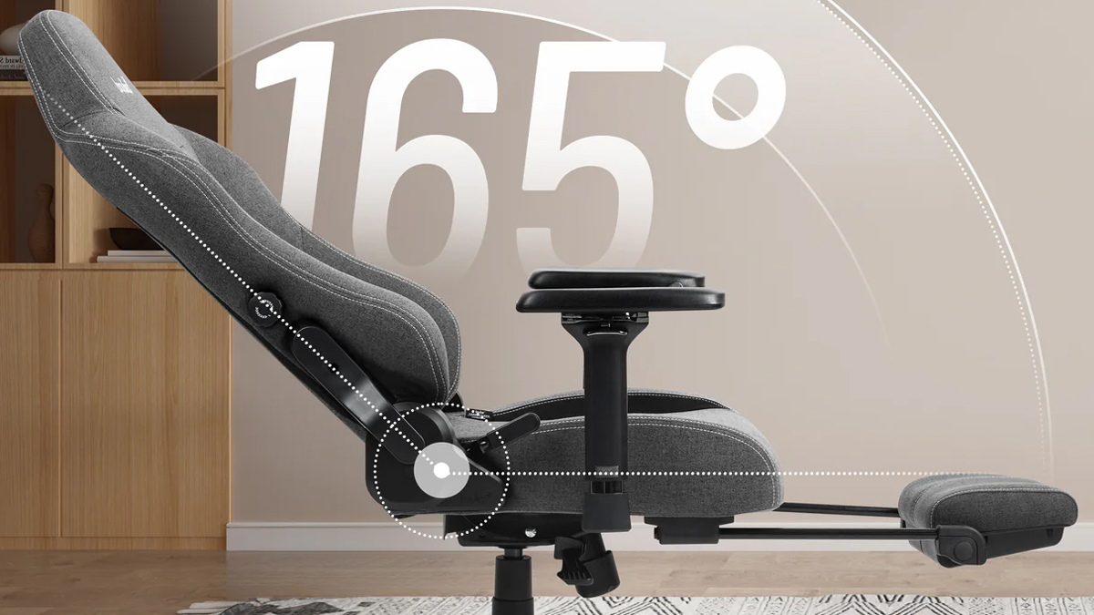 Boulies Master Rex Chair Review - GameRevolution