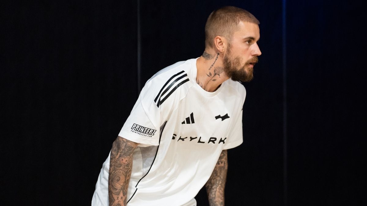 Justin Bieber Enters 'Streamer' Phase Following Twitch Debut ...