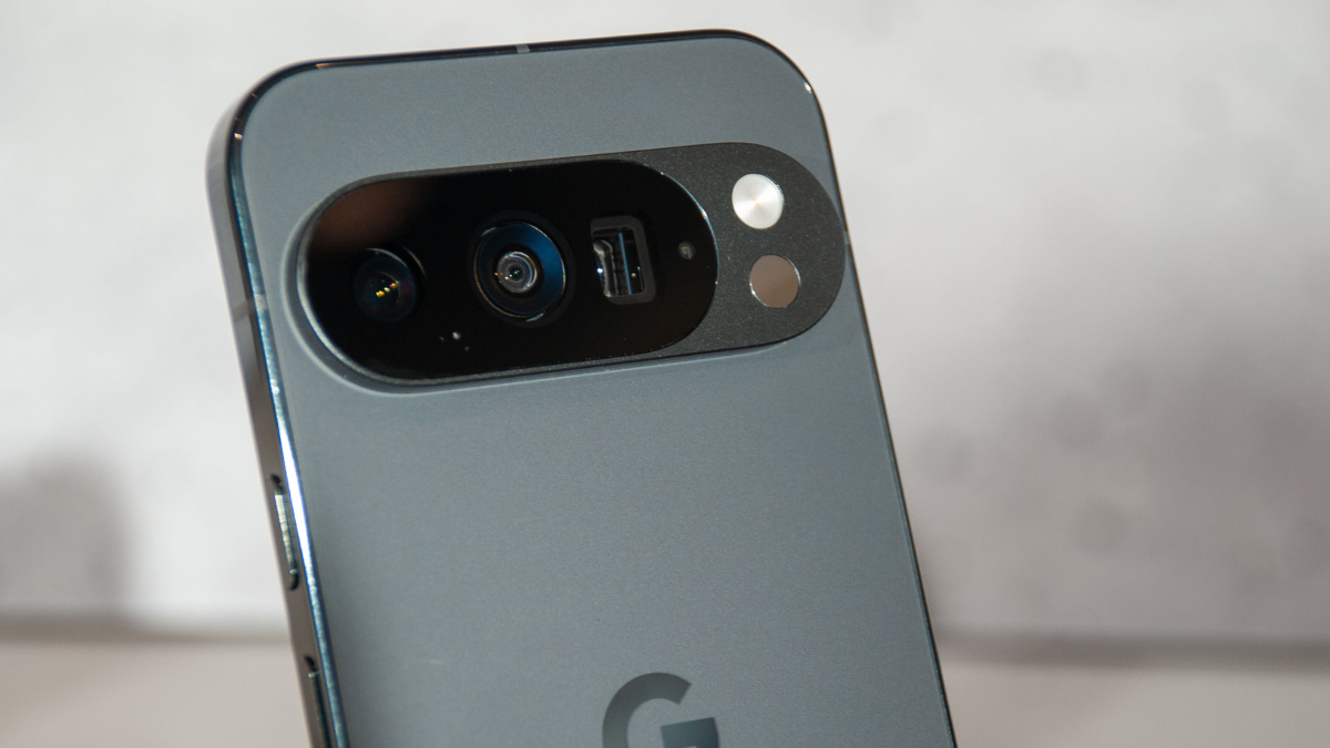 Pixel 10 Pro Users Report This Frustrating Issue in New Google Smartphone