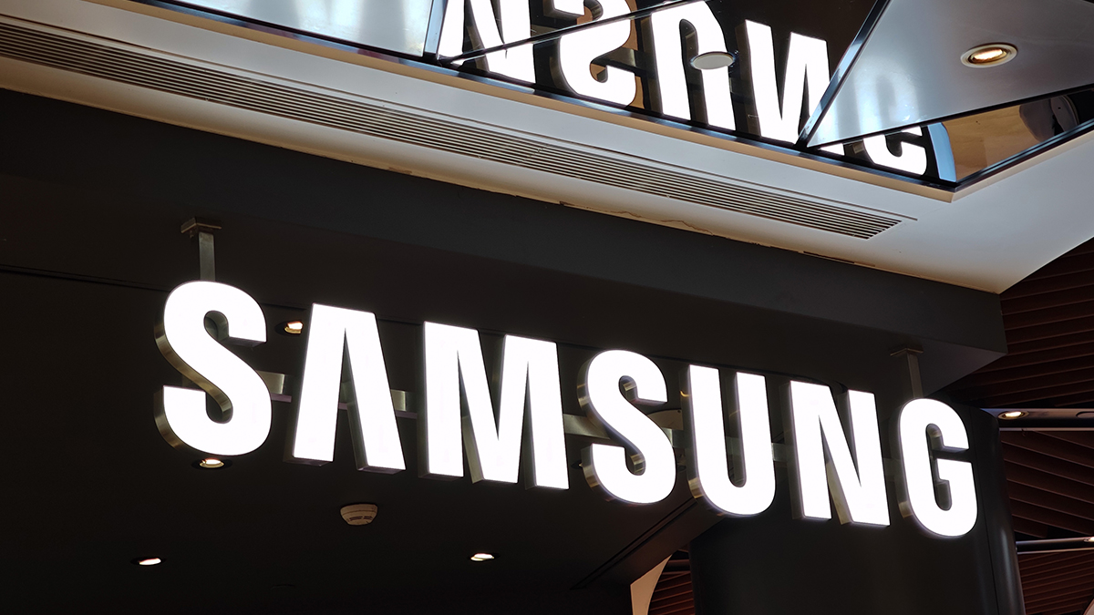 Samsung Debuts World’s First 6K Glasses-Free 3D Gaming Monitor ...